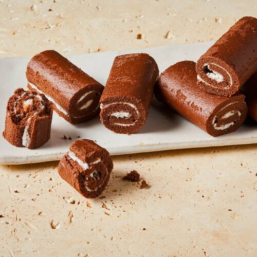 Woolworths Mini Choc Sponge Rolls 6 Pack | bunch